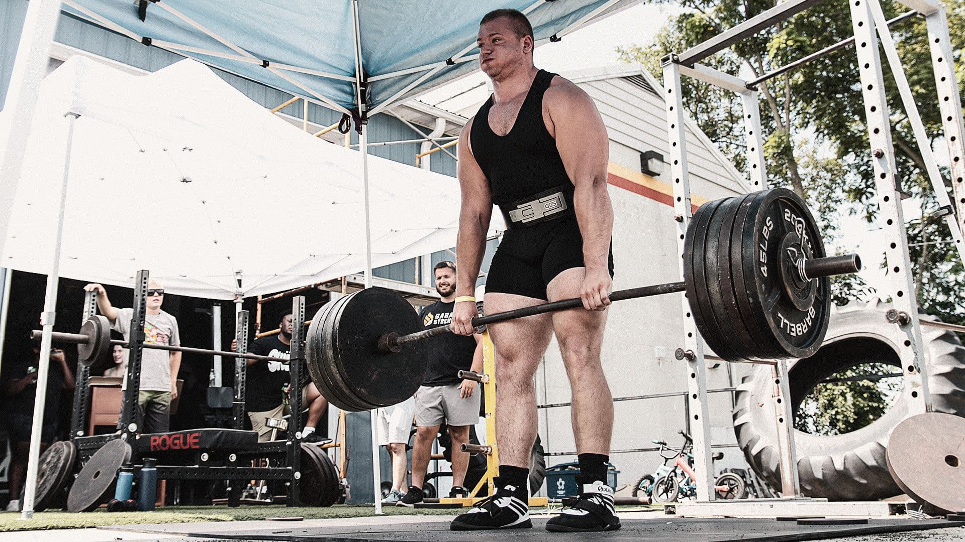 How Much Should You Be Able to Deadlift? | Peak Strength